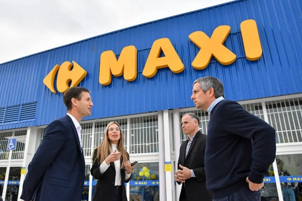 Carrefour inauguró sucursal - Trade & Retail