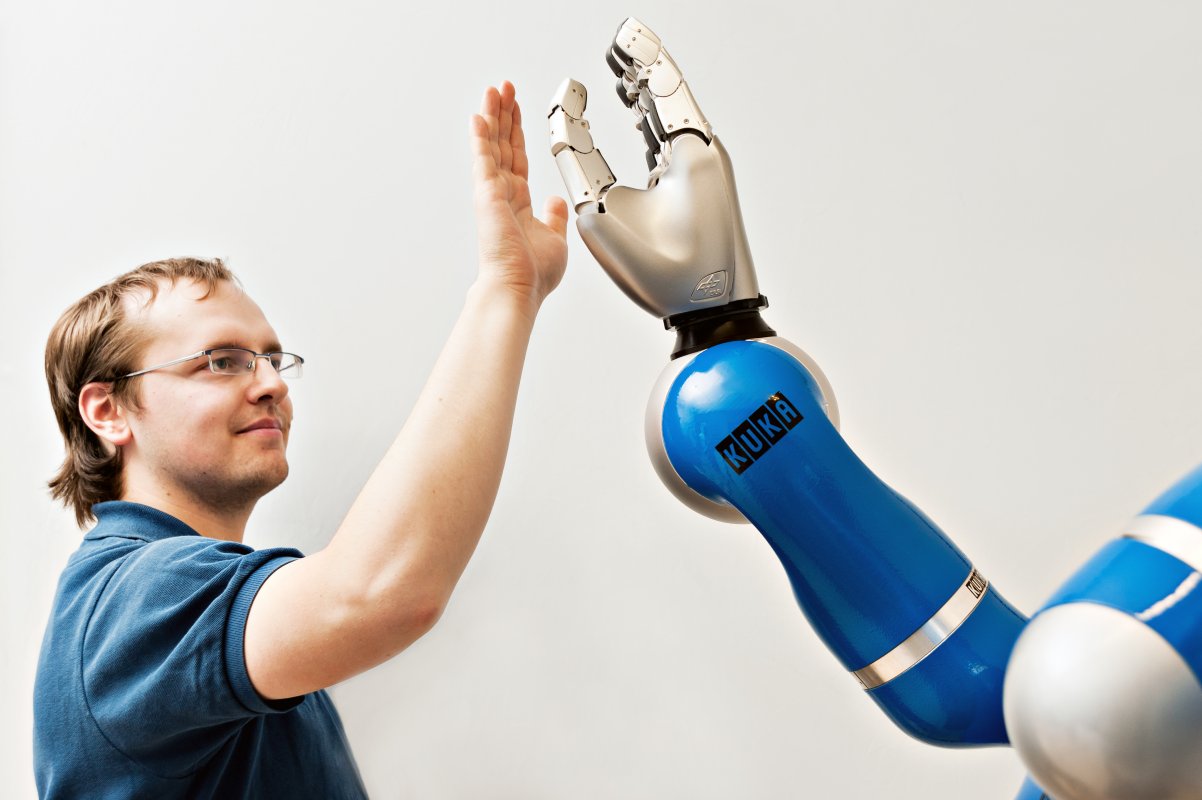 Revolución en la productividad: los co-bots - Trade & Retail